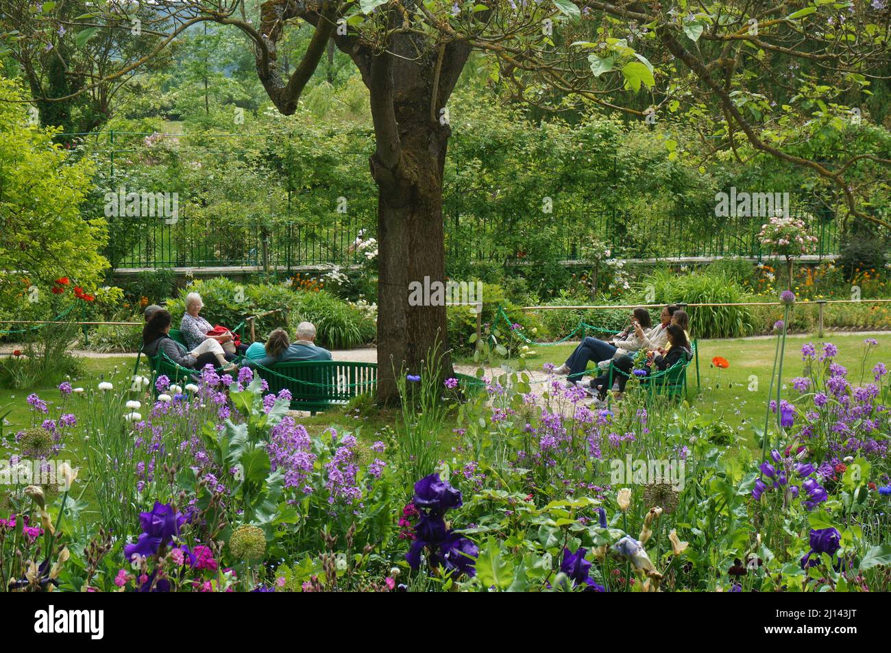Friends at Monet's garden Stock Photo - Alamy