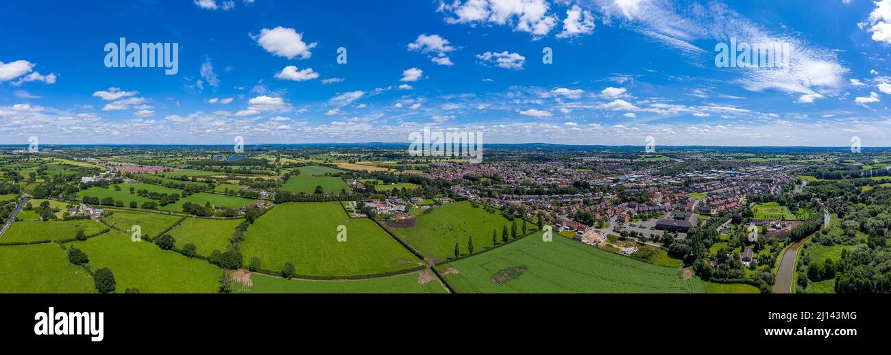 Sandbach canal hi-res stock photography and images - Alamy