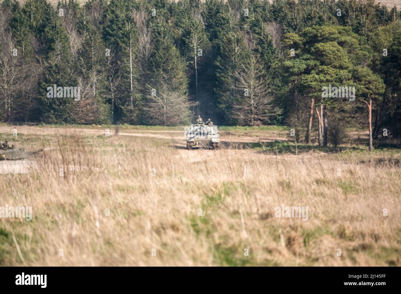 british army challenger 2 FV4034 main battle tank in action on exercise ...