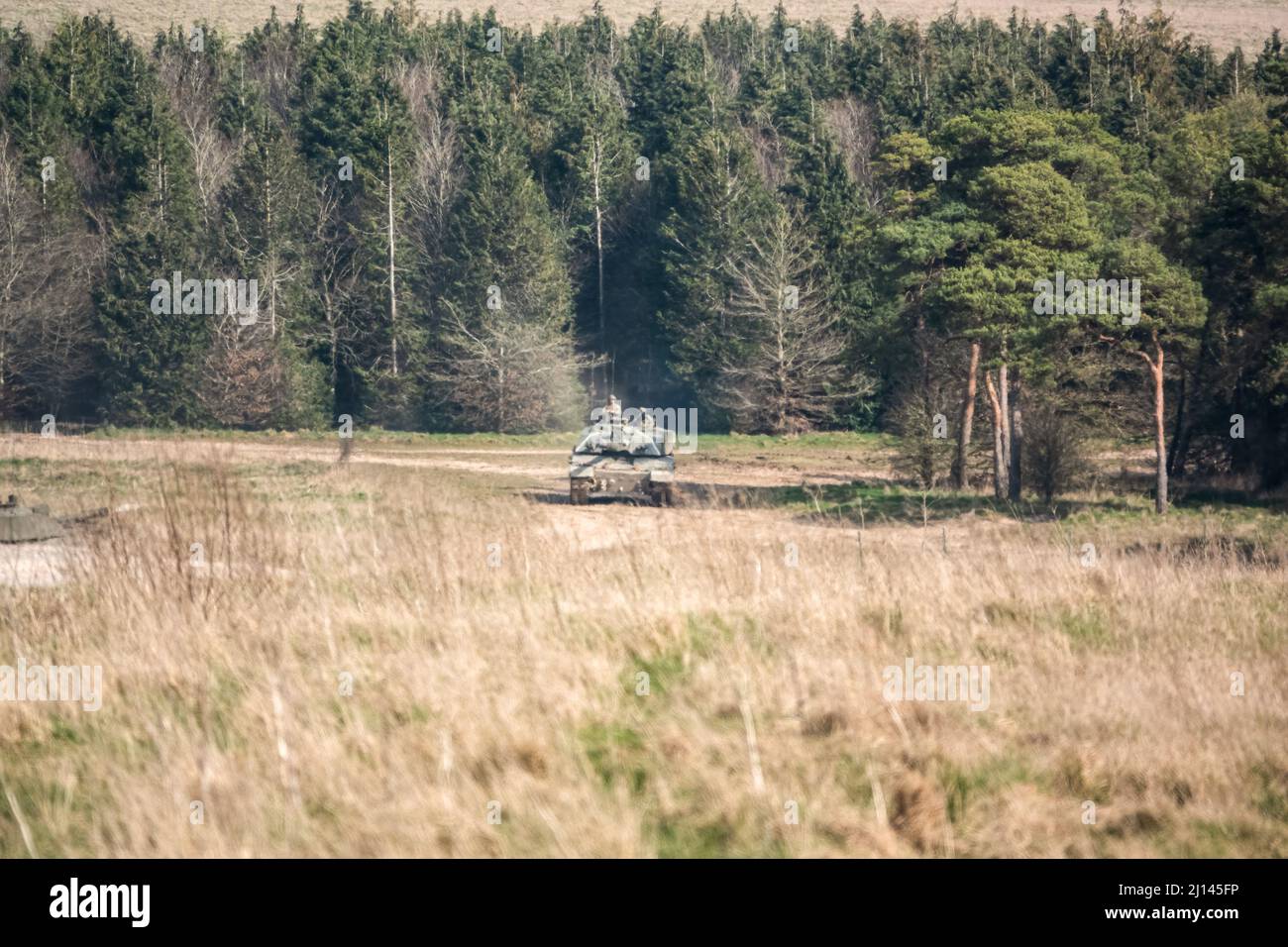 british army challenger 2 FV4034 main battle tank in action on exercise ...