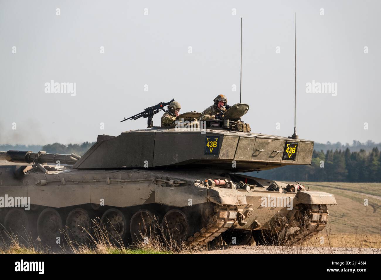 british army challenger 2 FV4034 main battle tank in action on exercise ...