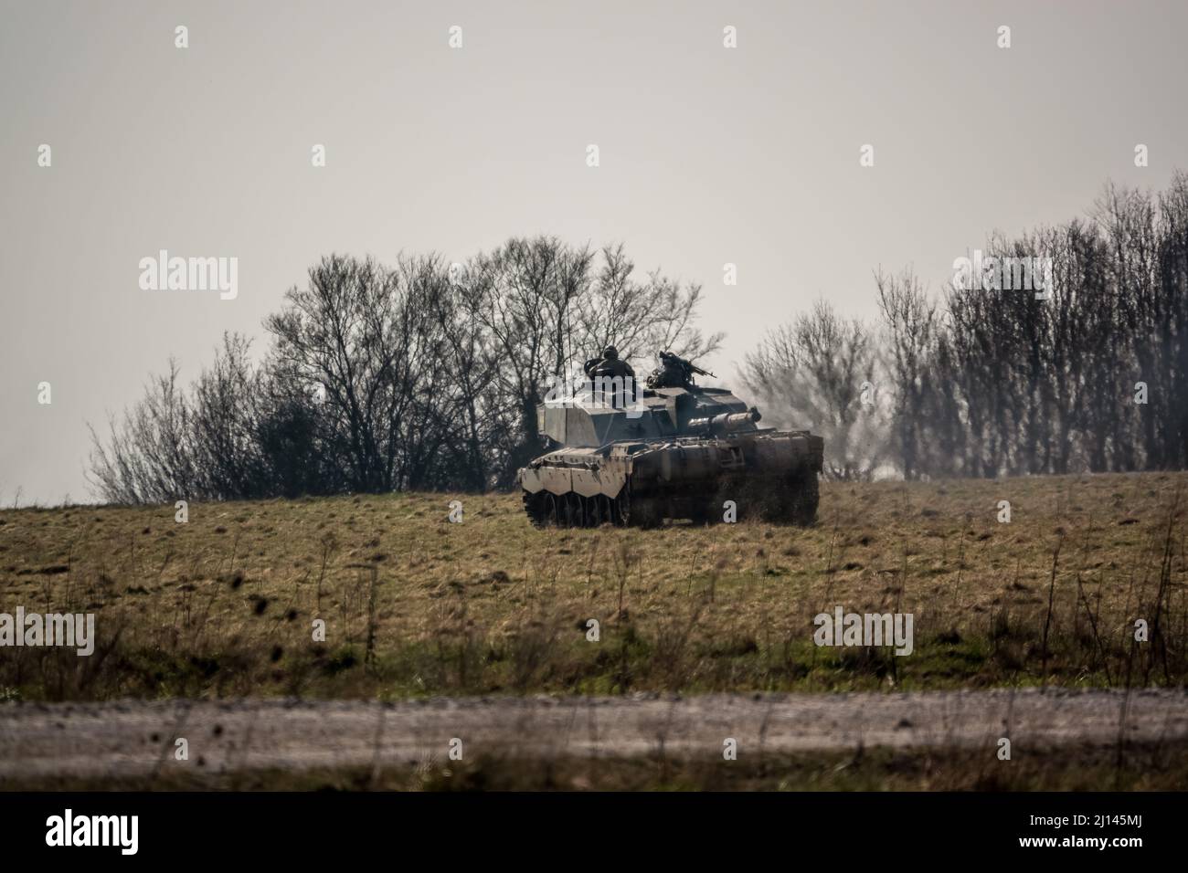 british army challenger 2 FV4034 main battle tank in action on exercise ...