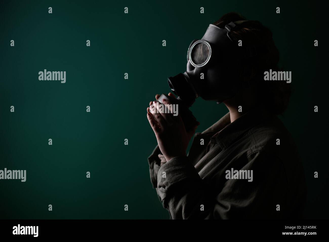 Photo of a military man in a gas mask, apocalypse, nuclear weapons ...