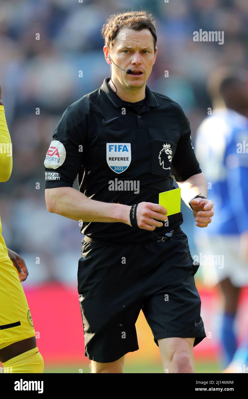 DARREN ENGLAND, REFEREE, 2022 Stock Photo - Alamy
