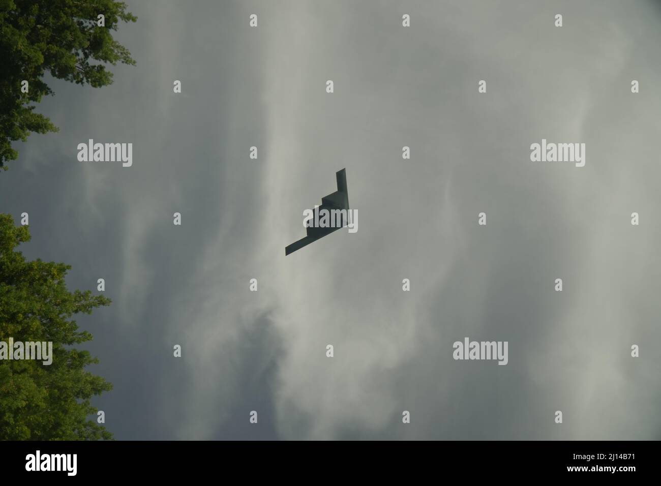 B 2 bomber hi-res stock photography and images - Alamy