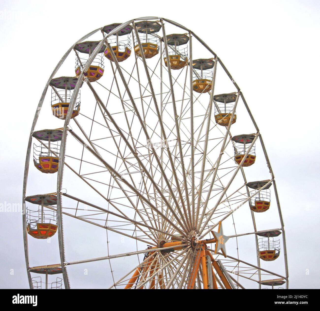 A Large Ferris Big Wheel at a Fun Fair Stock Photo - Alamy