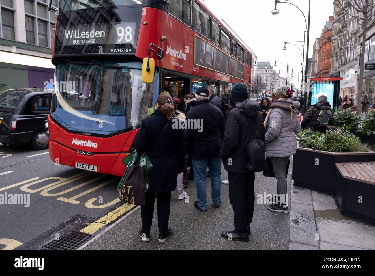 Bus stop numbers hi-res stock photography and images - Alamy