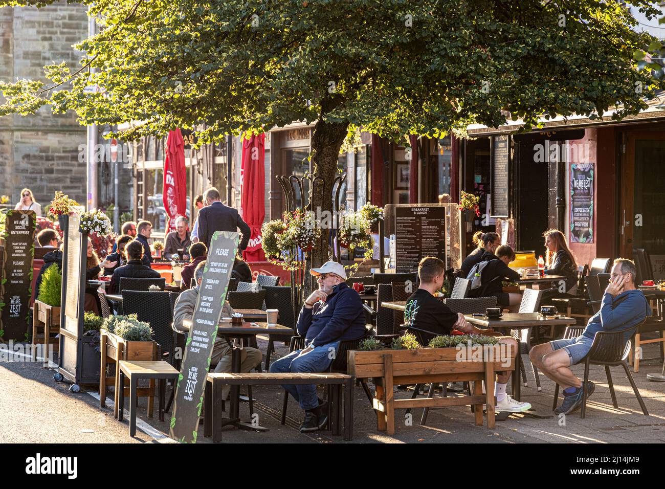 Lovely cafe hi-res stock photography and images - Alamy