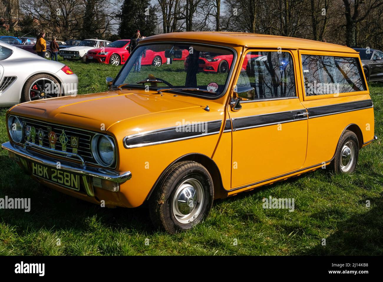 Mini Countryman Estate Stock Photo - Alamy