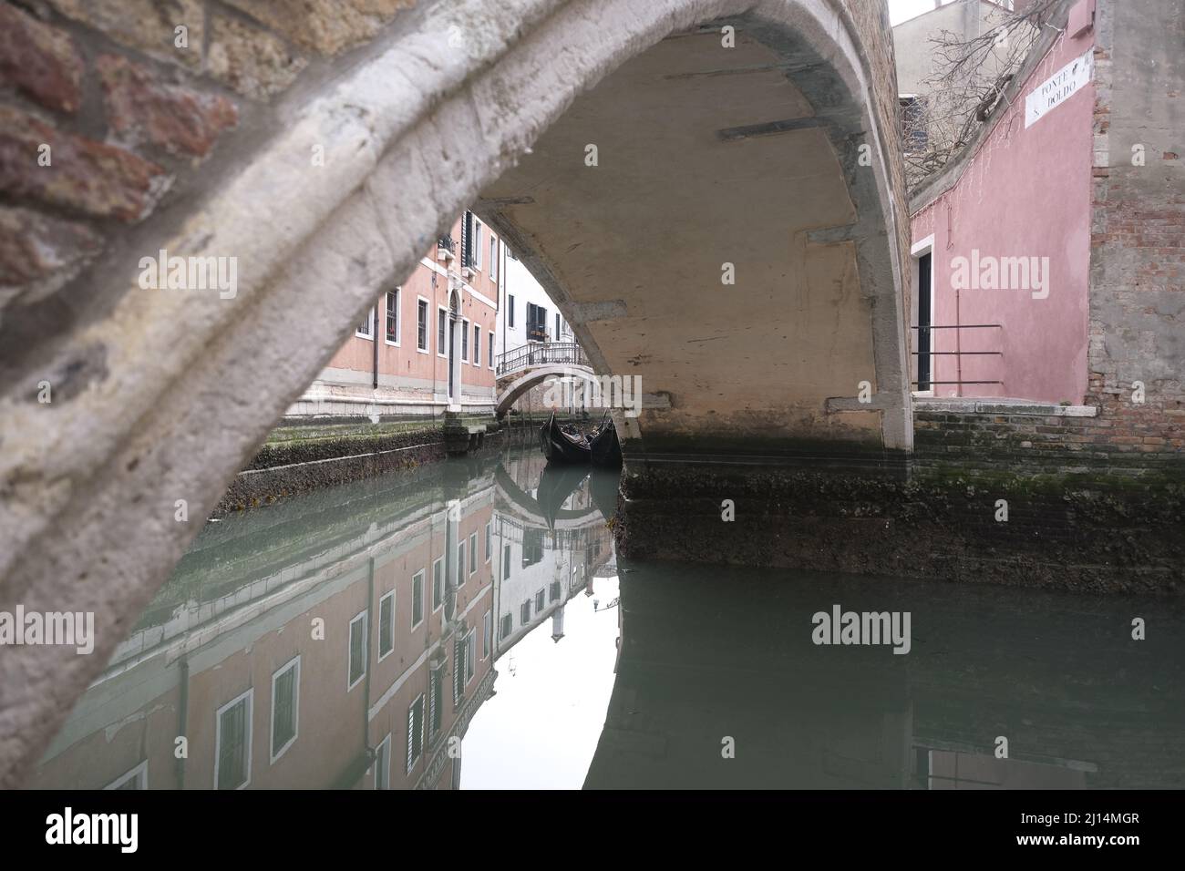 Canale scape hi-res stock photography and images - Alamy