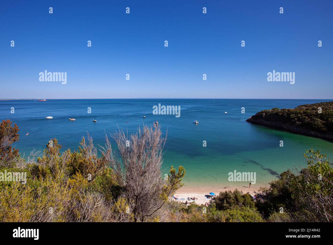Remote beach hi-res stock photography and images - Alamy
