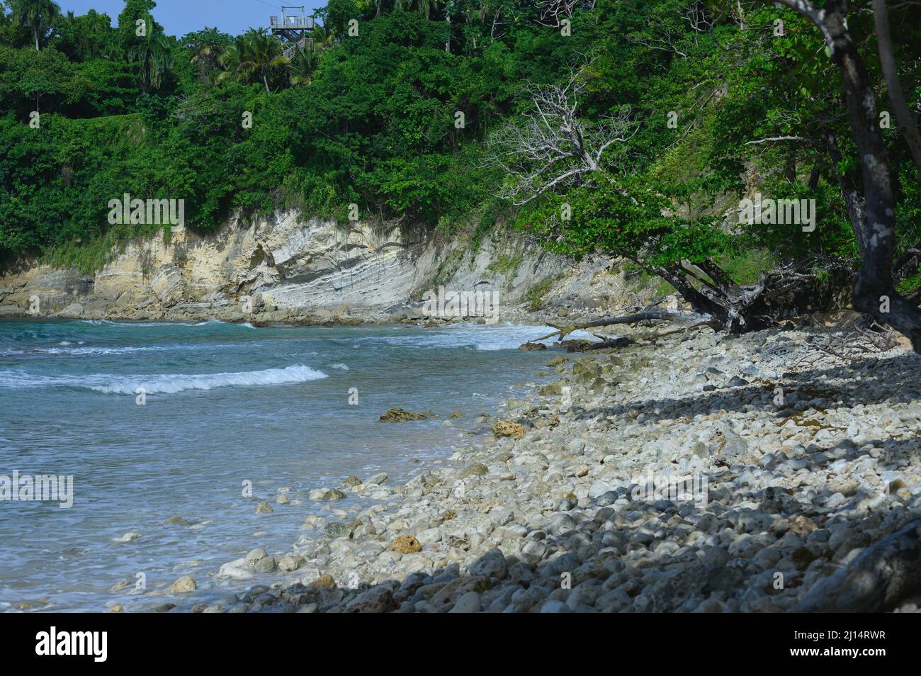 The photo shows a masonry pattern. Light brown gravel pattern ...