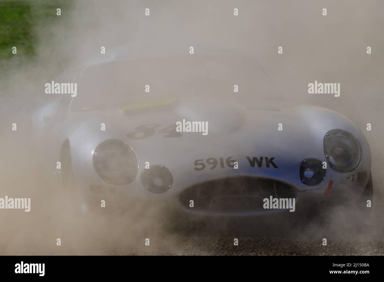 An excursion into the Paddock Hill gravel trap, Rick Willmott, Jaguar E ...