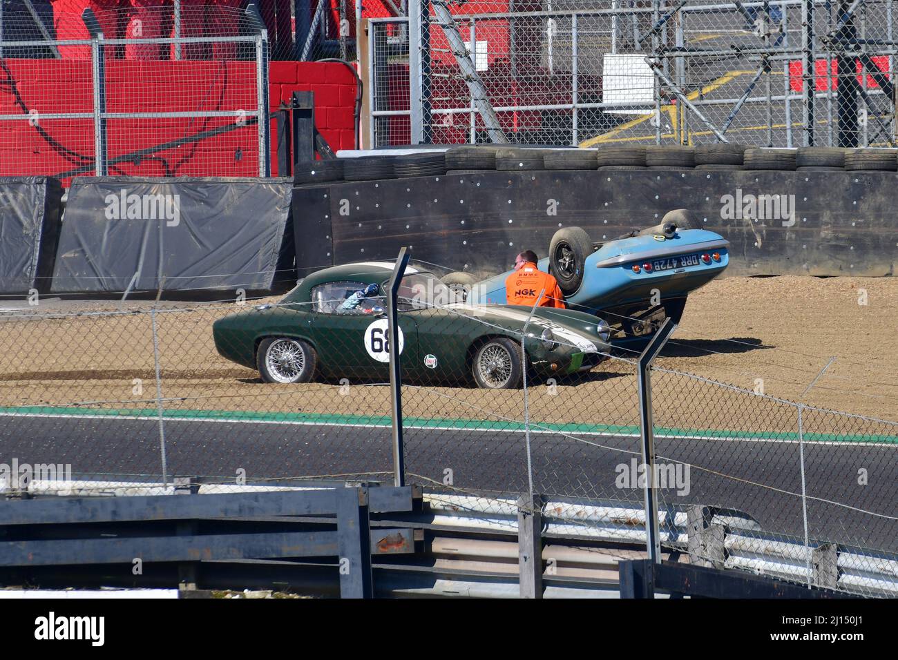 Both drivers and cars OK to continue racing later the same day ...