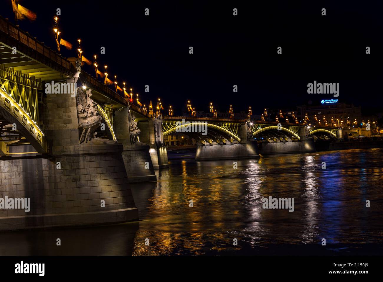 Margit bridge hi-res stock photography and images - Alamy