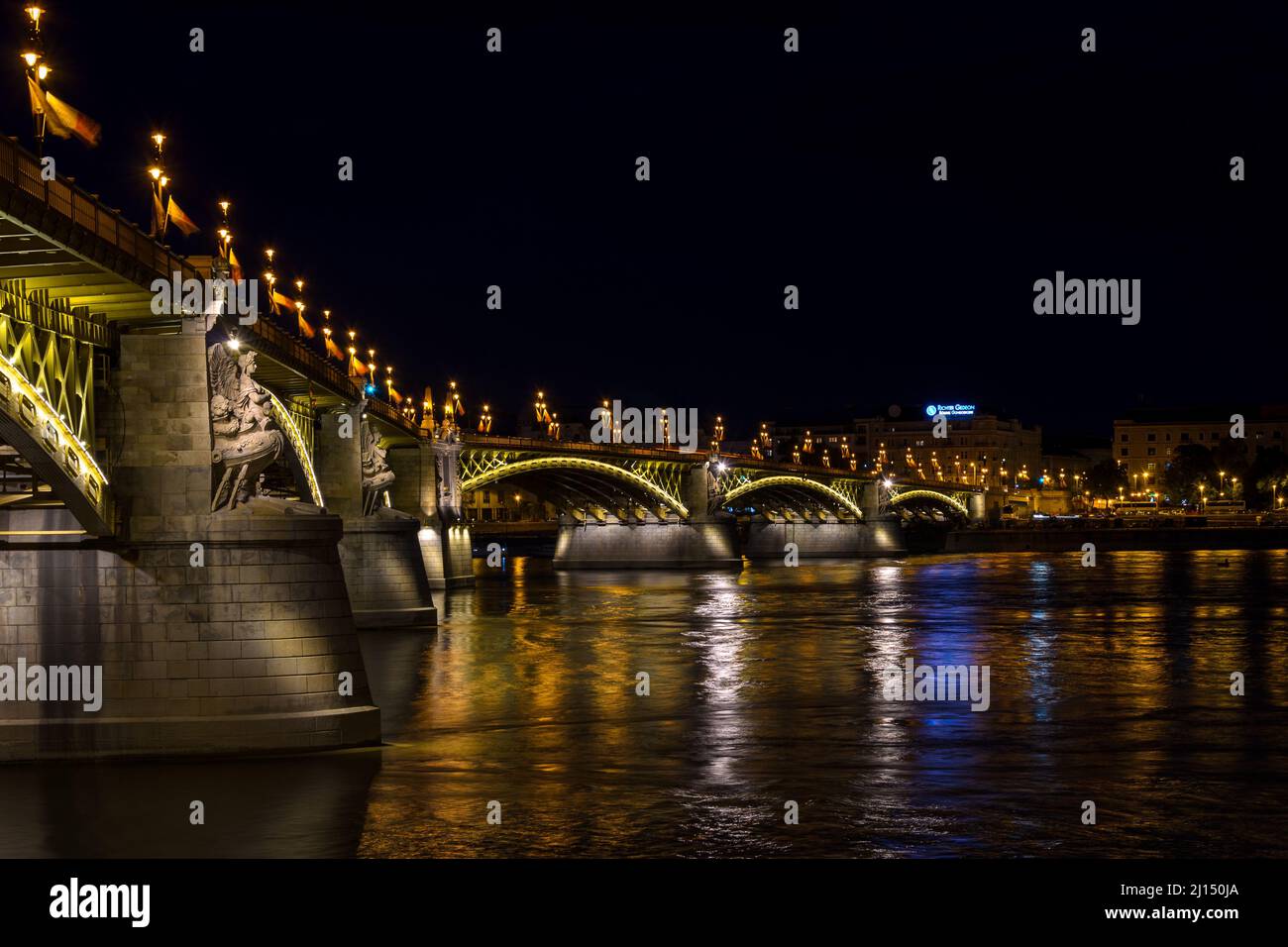 Budapest scenic tour hi-res stock photography and images - Alamy