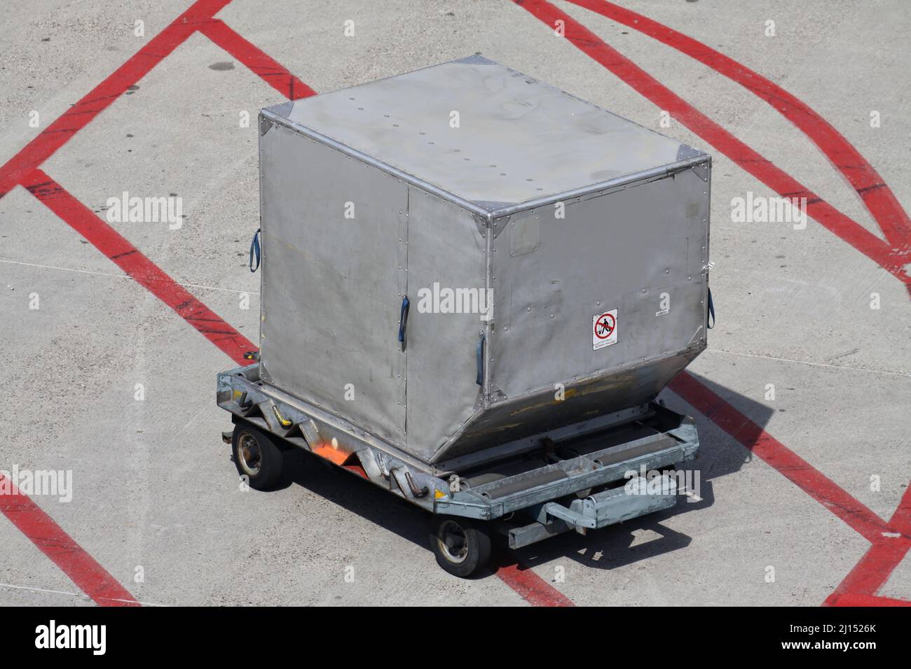 Unit load device hi-res stock photography and images - Alamy