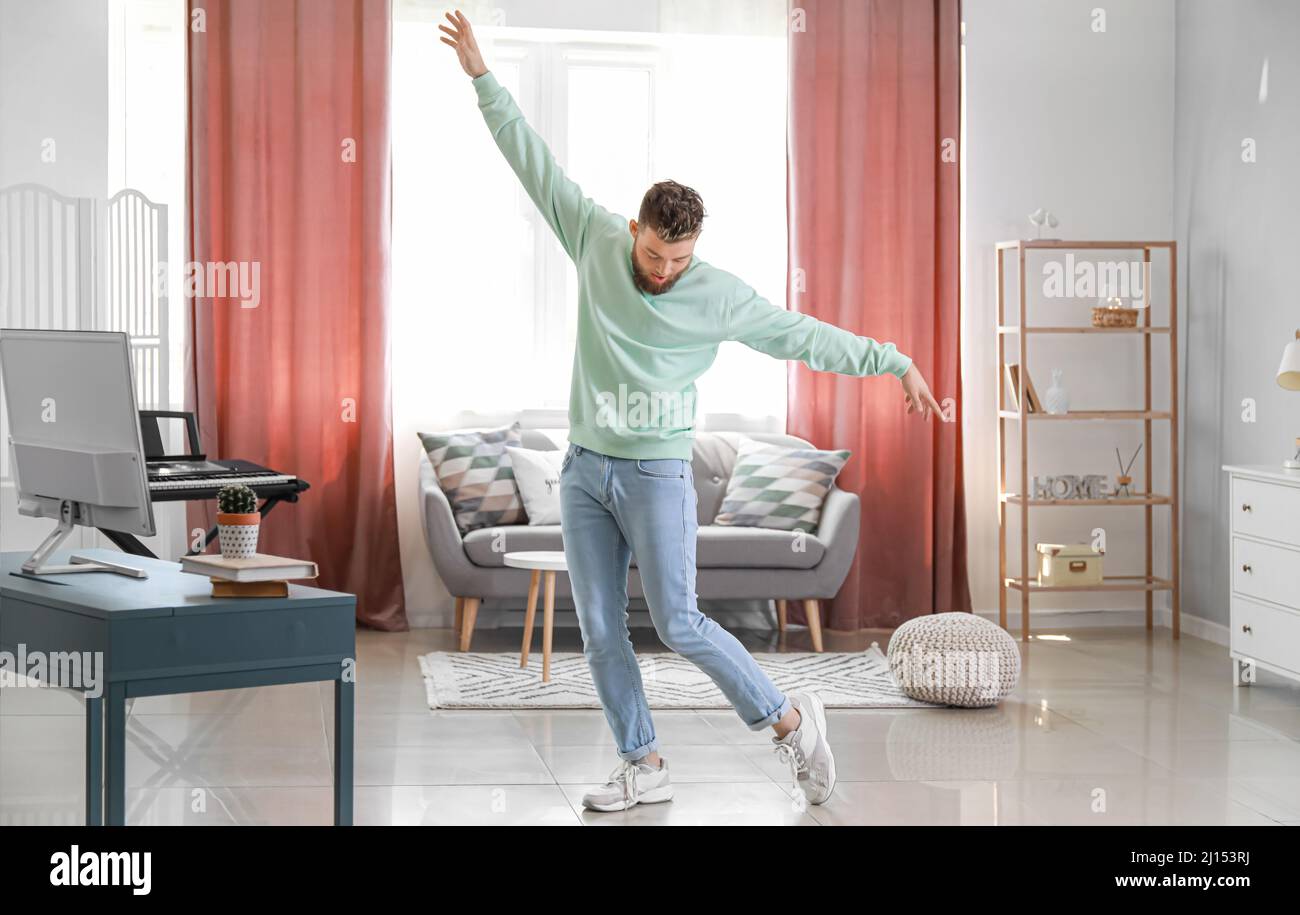Dance tutorial hi-res stock photography and images - Alamy