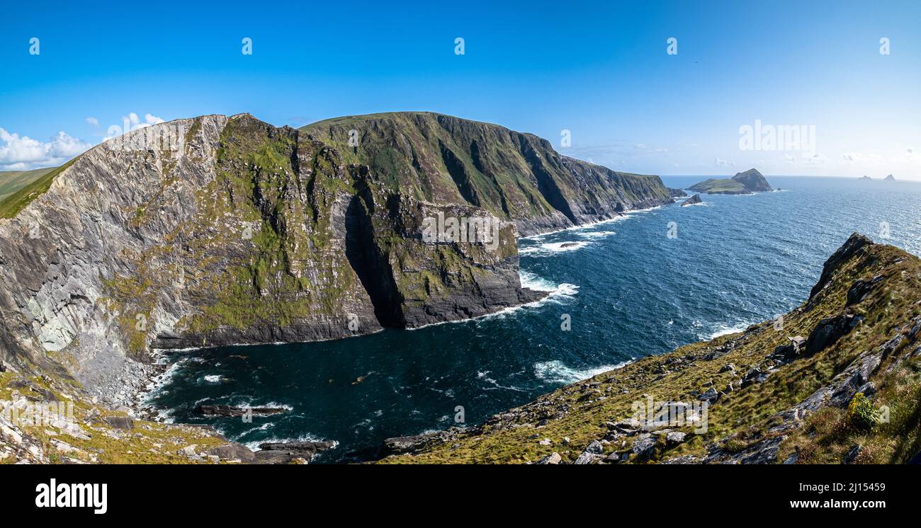 The Kerry Cliffs are over 1,000 ft high and offer magnificent views of ...