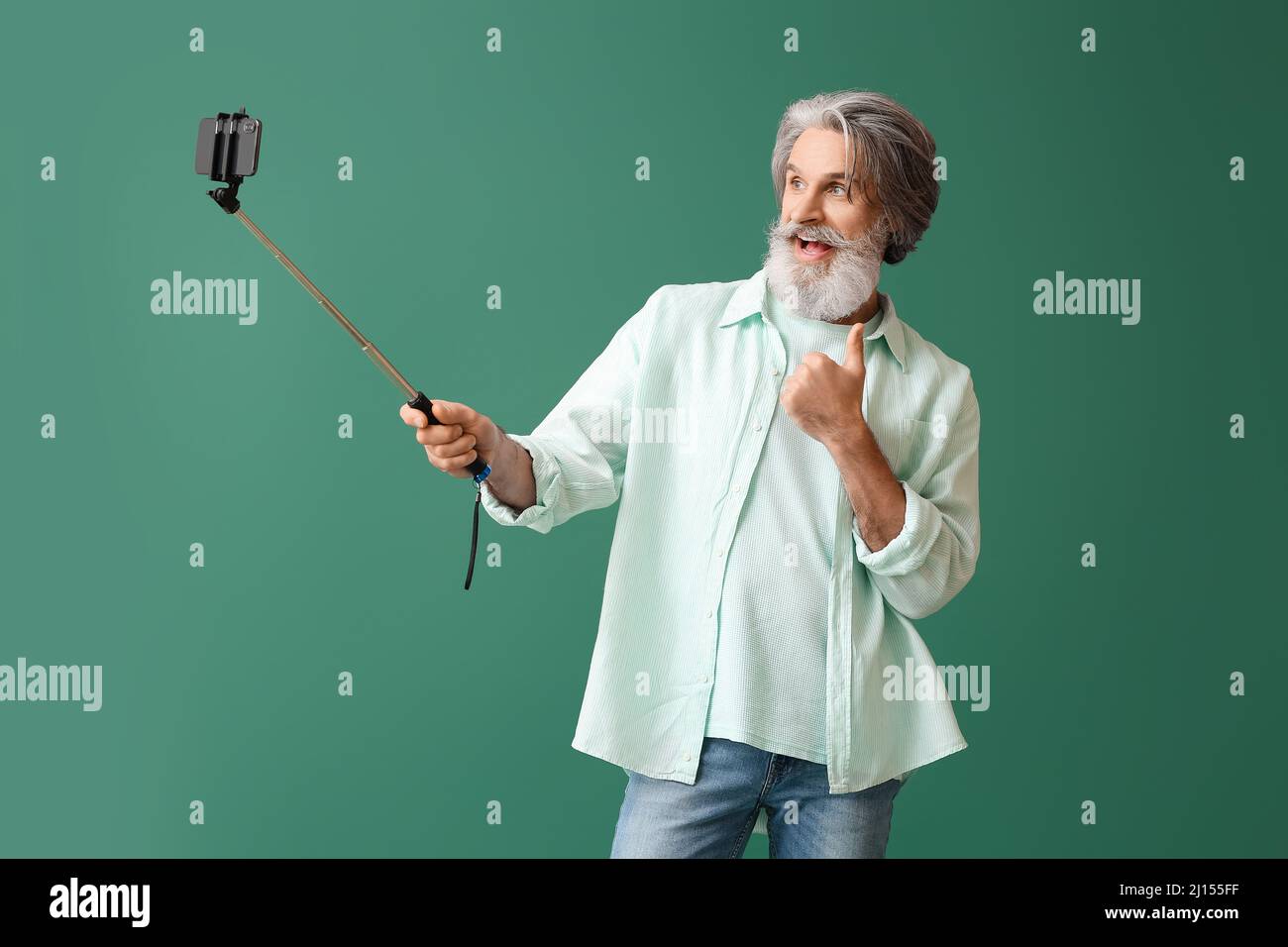 Bearded man taking selfie on hi-res stock photography and images - Alamy