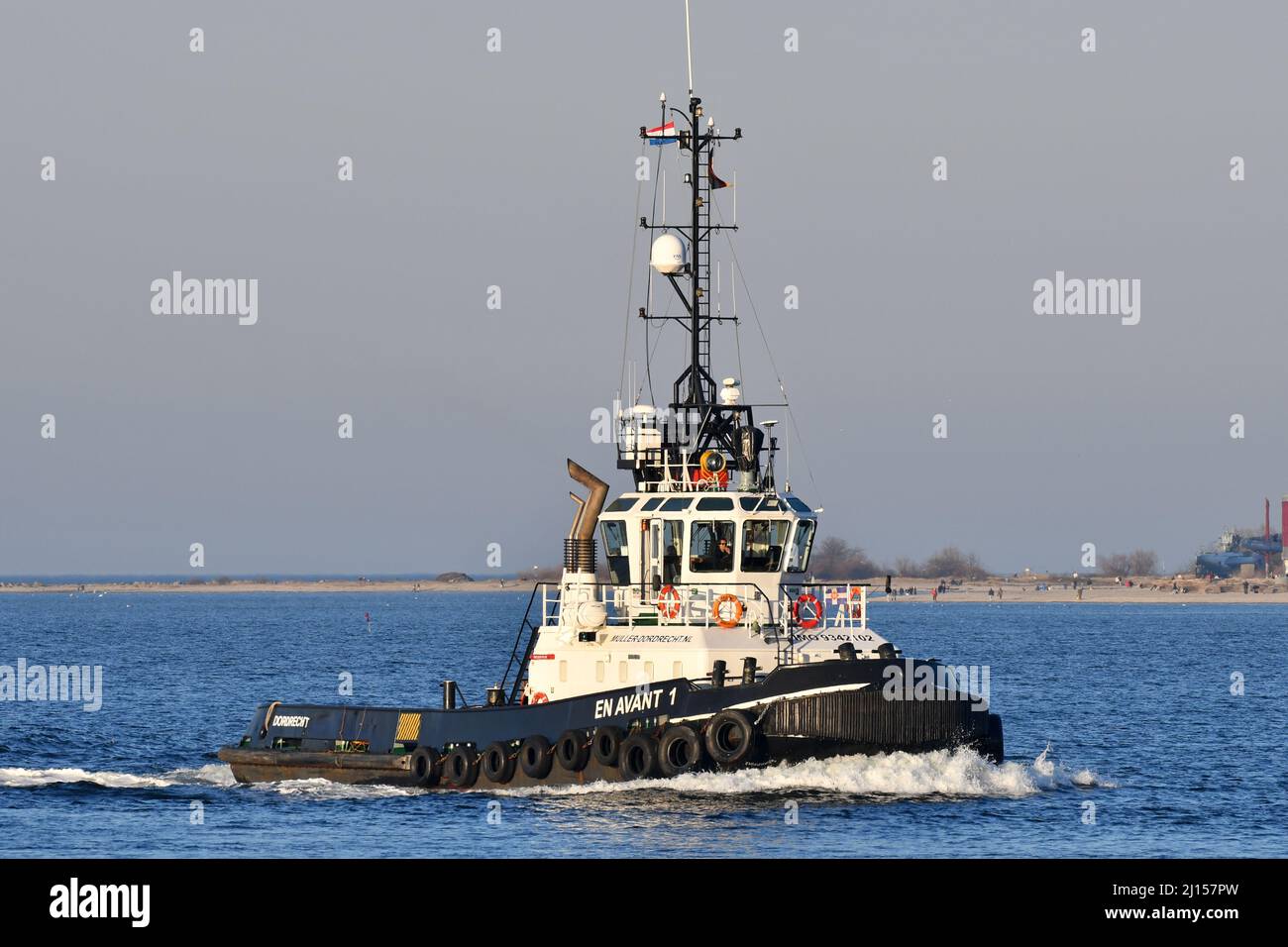Tug EN AVANT 1 Stock Photo - Alamy