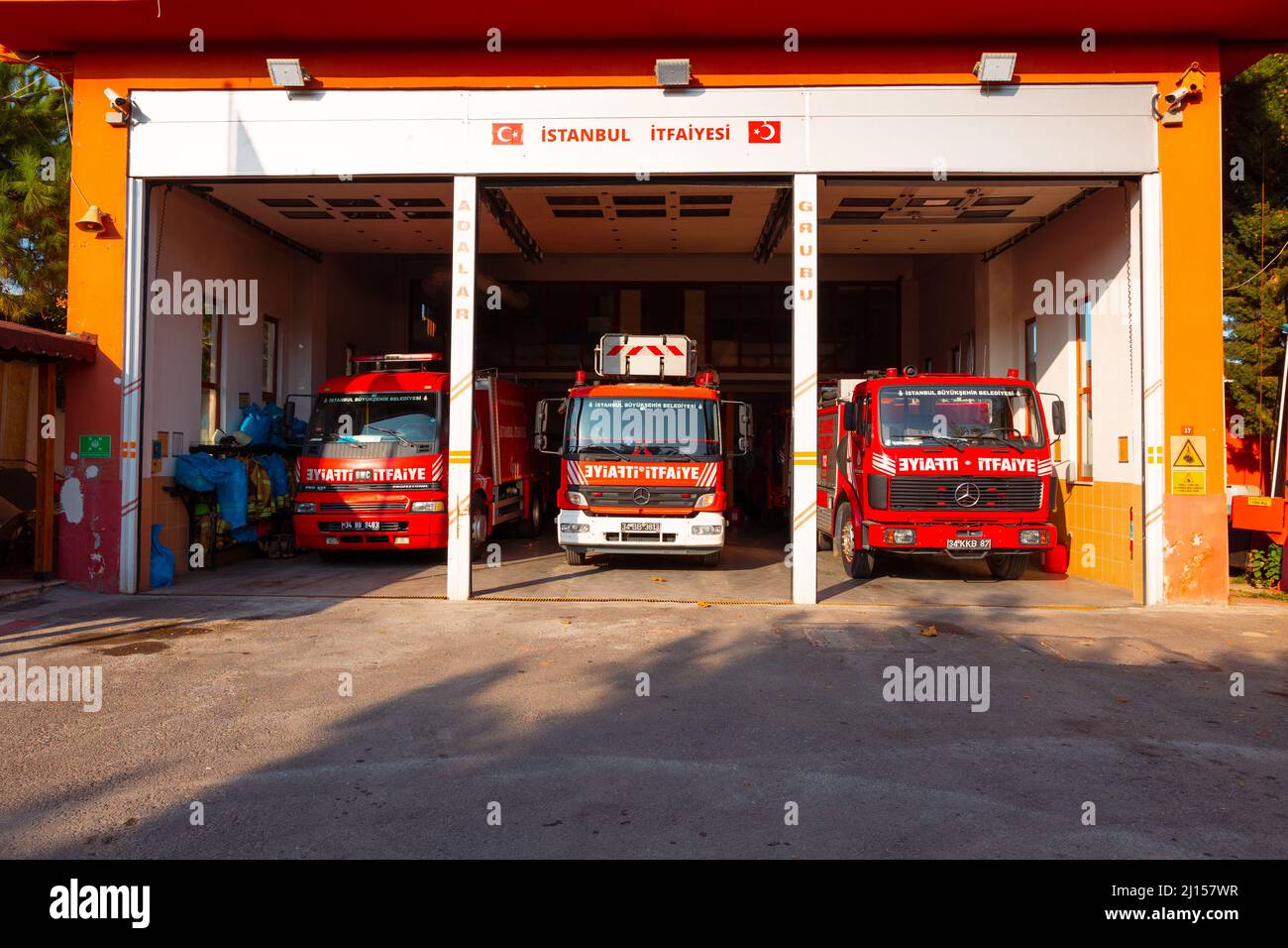 Turkish fireman hi-res stock photography and images - Alamy