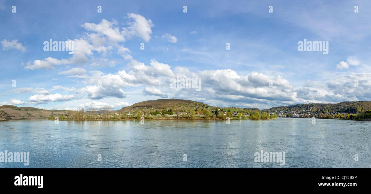 scenic Rhine valley at village of Spay in the Unesco landscape place ...