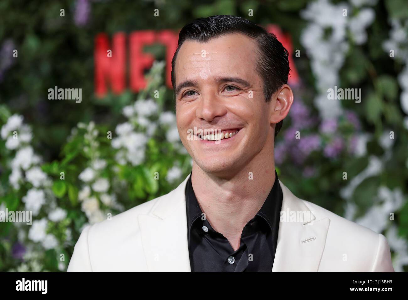 Luke thompson actor hi-res stock photography and images - Alamy