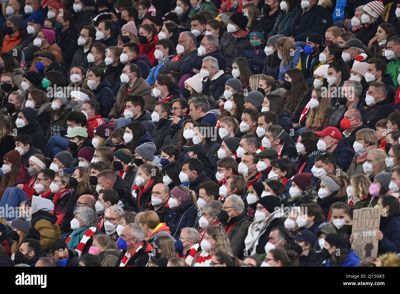 Grandstand people hi-res stock photography and images - Alamy
