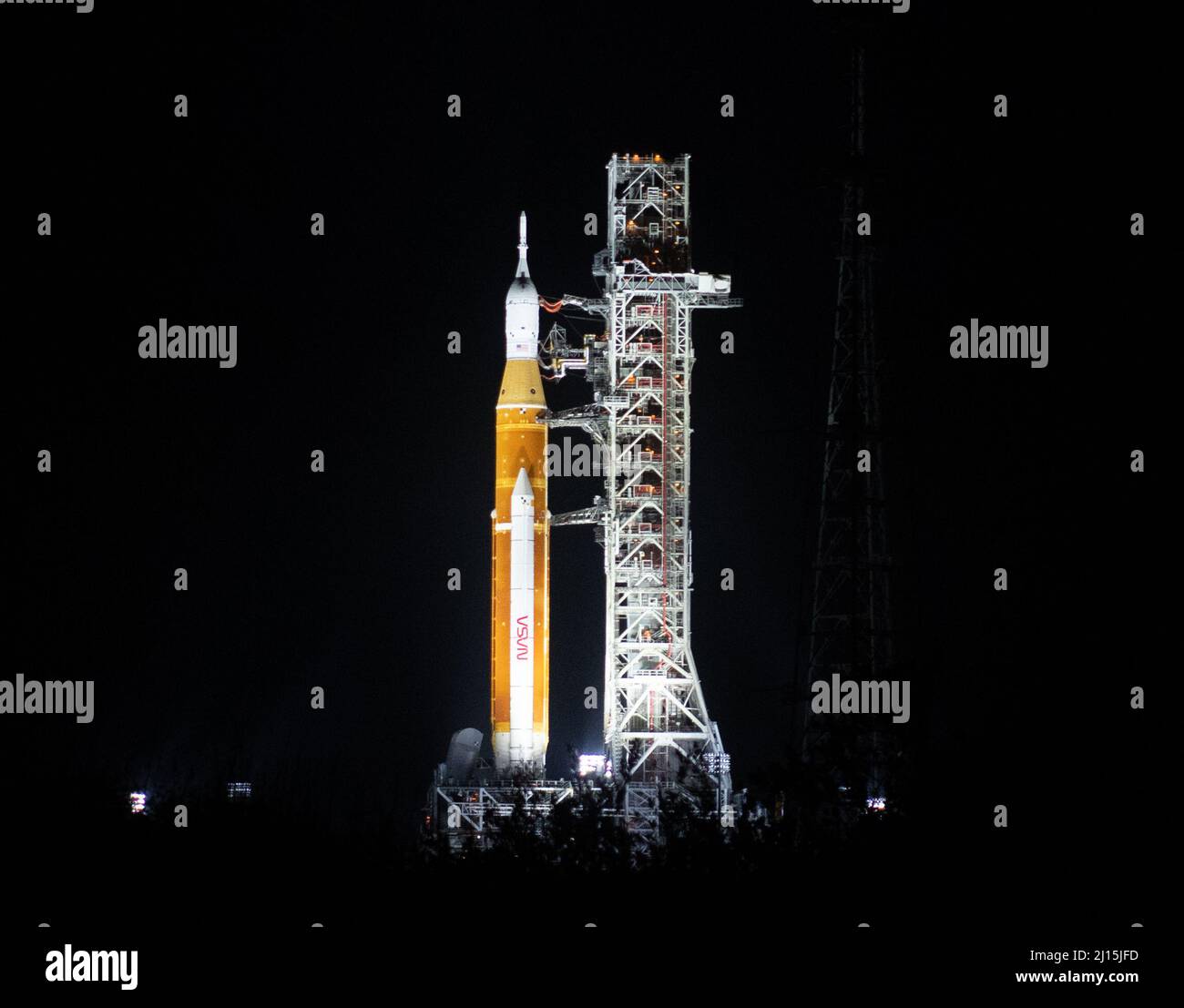 NASA’s Space Launch System (SLS) rocket with the Orion spacecraft ...