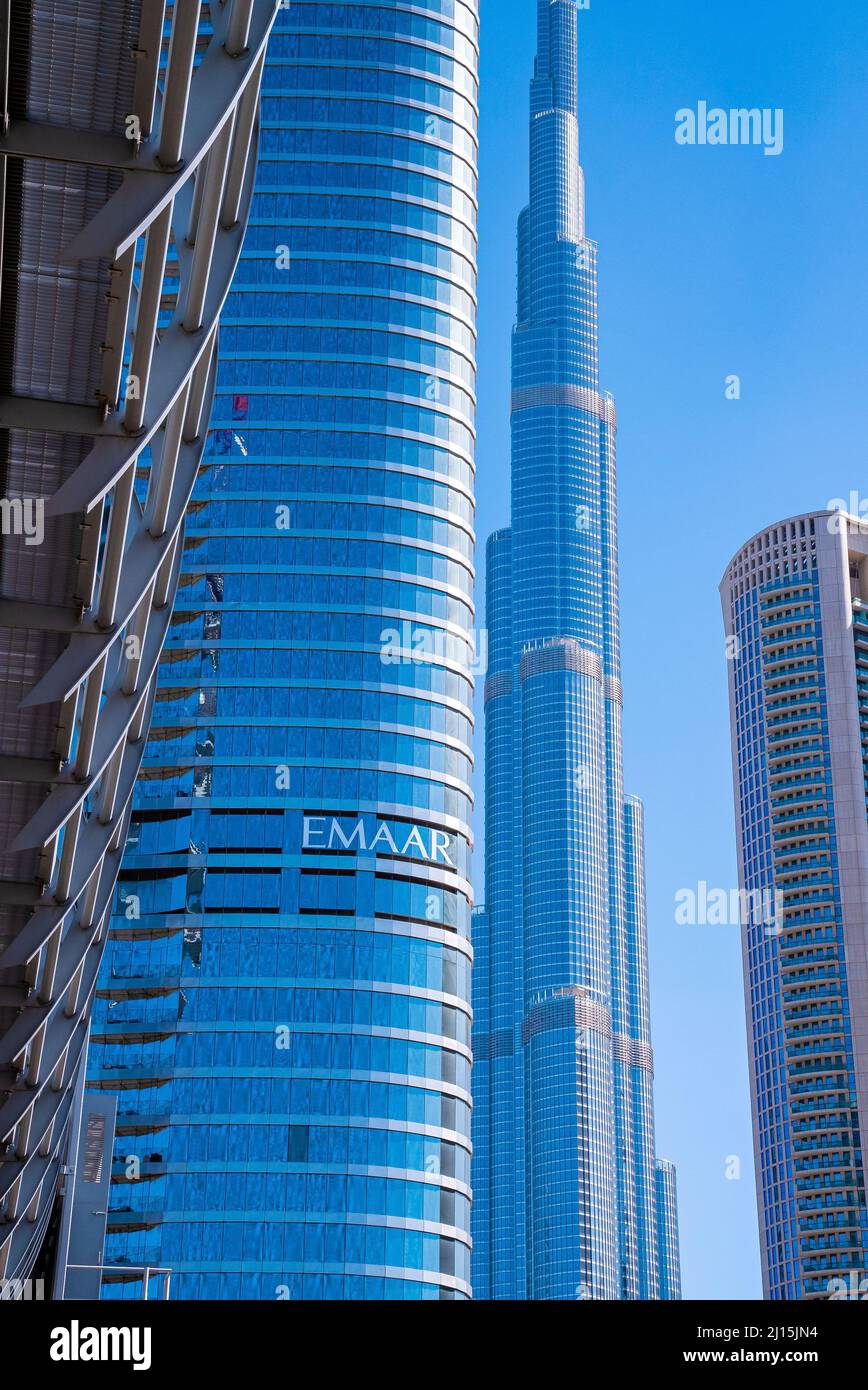 Tall skyscraper unique vertical hi-res stock photography and images - Alamy