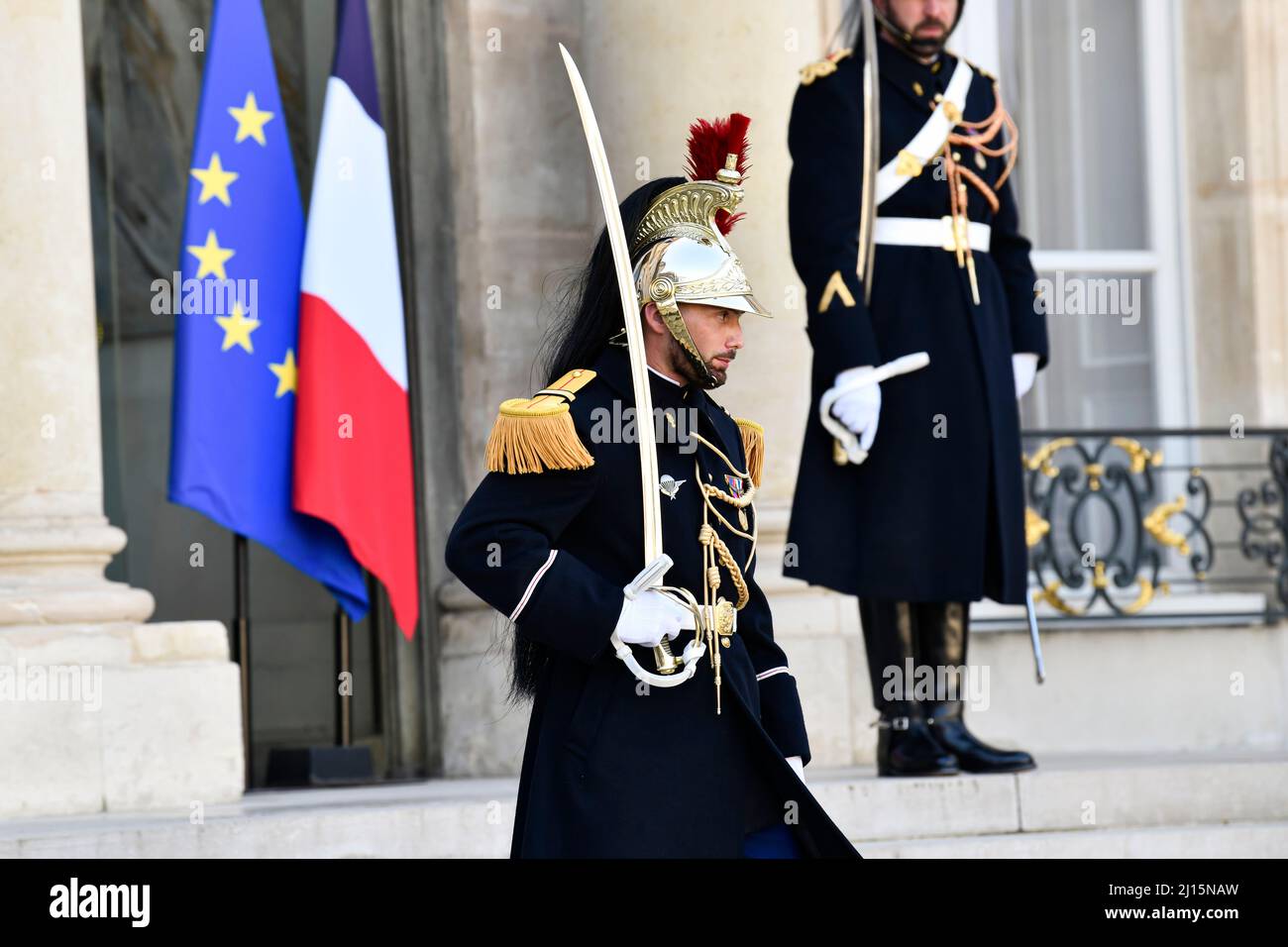 France paris republican guard elysee hi-res stock photography and ...