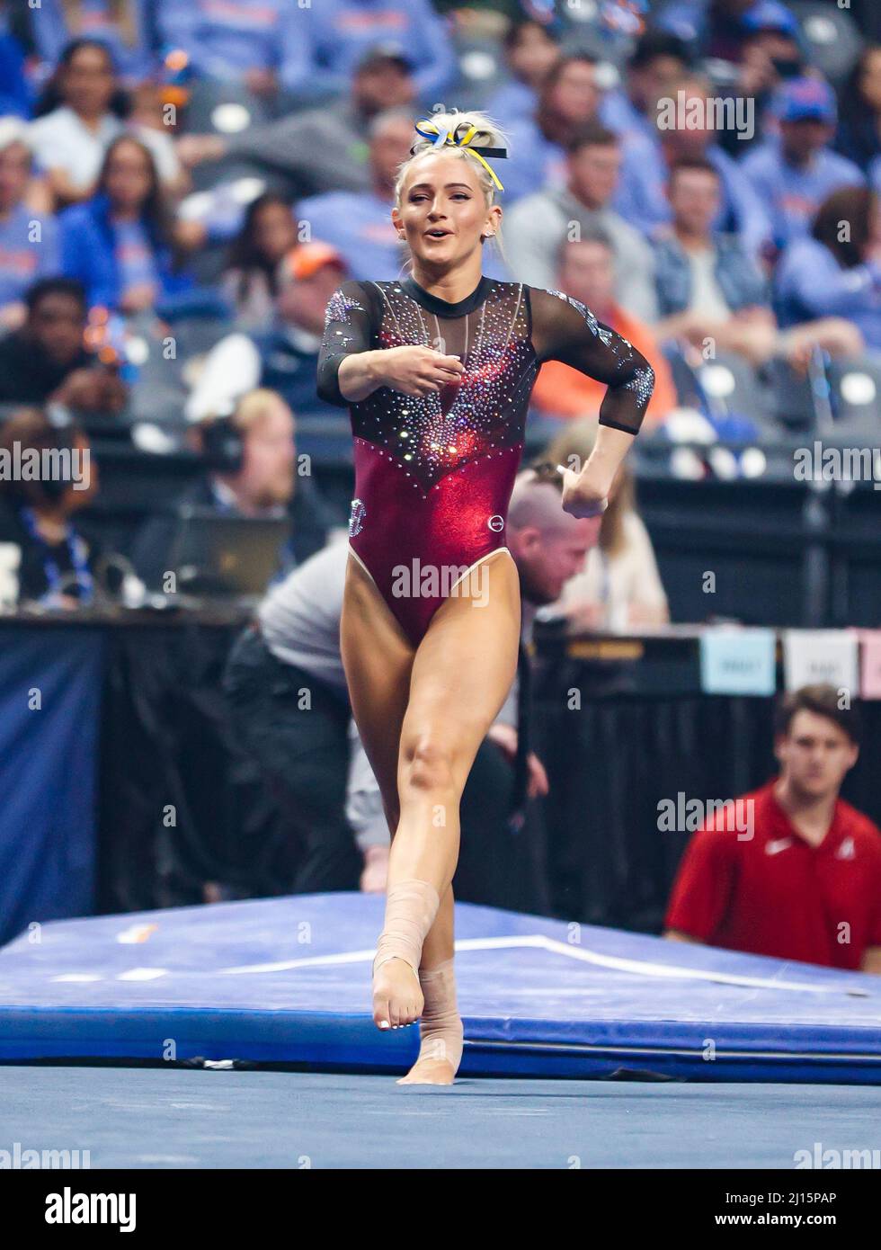 Birmingham, AL, USA. 19th Mar, 2022. Alabama's Lexi Graber performs her ...