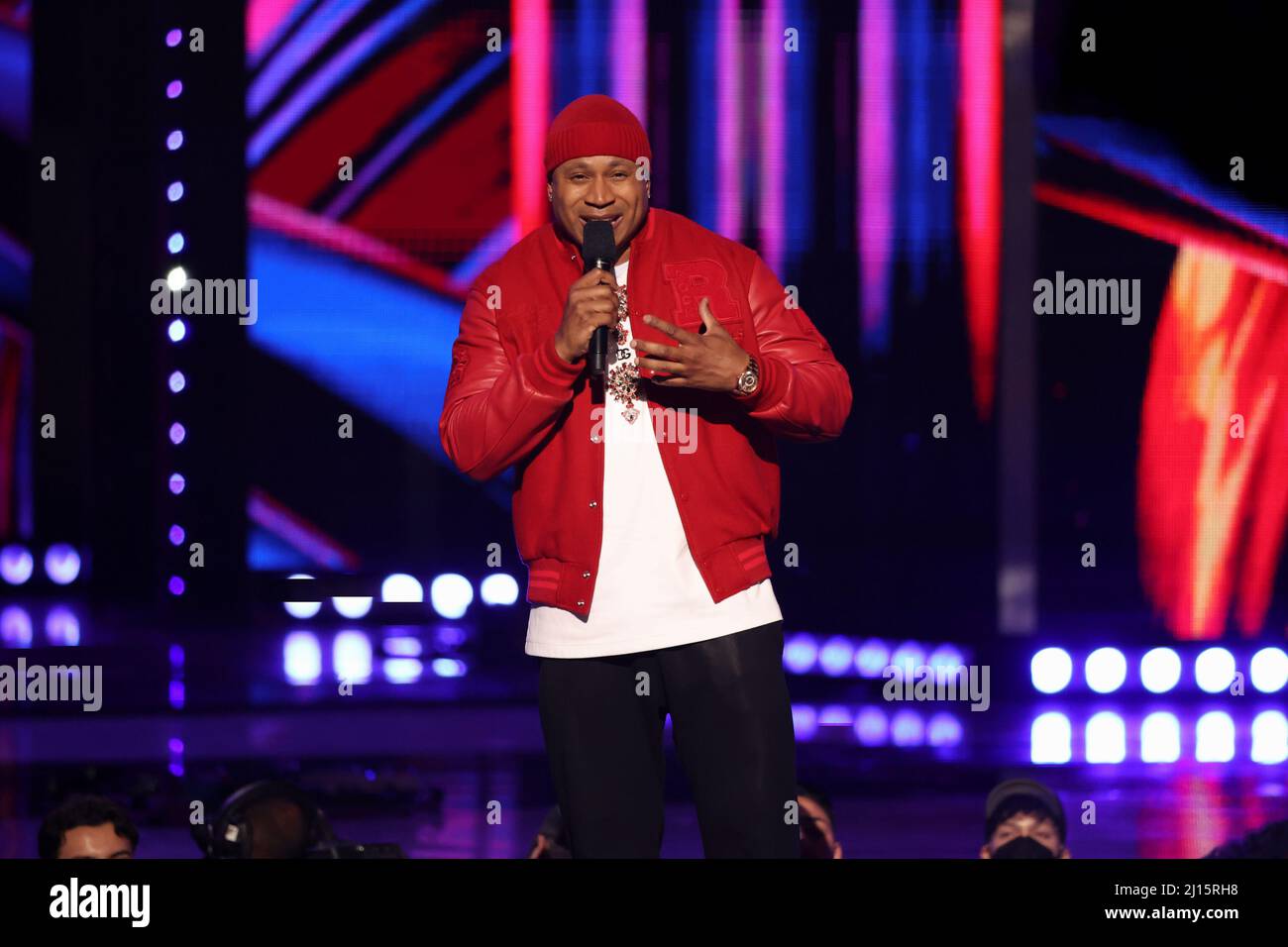 Ll cool j on stage hi-res stock photography and images - Alamy