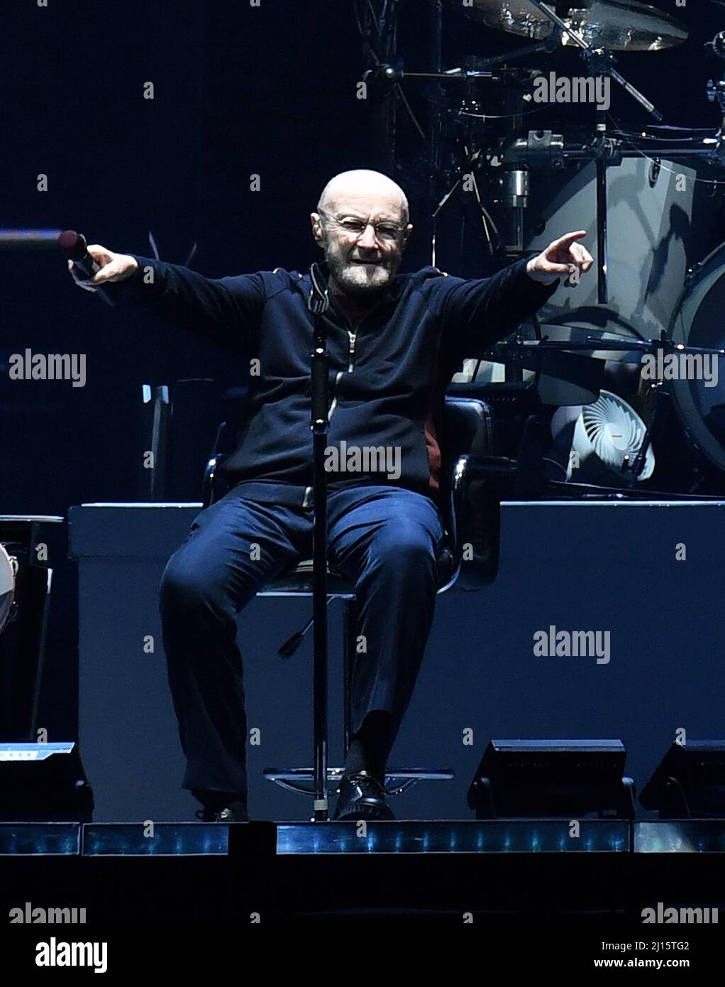 Phil Collins concert - Genesis (Mike Rutherford, Phil Collins et Tony ...