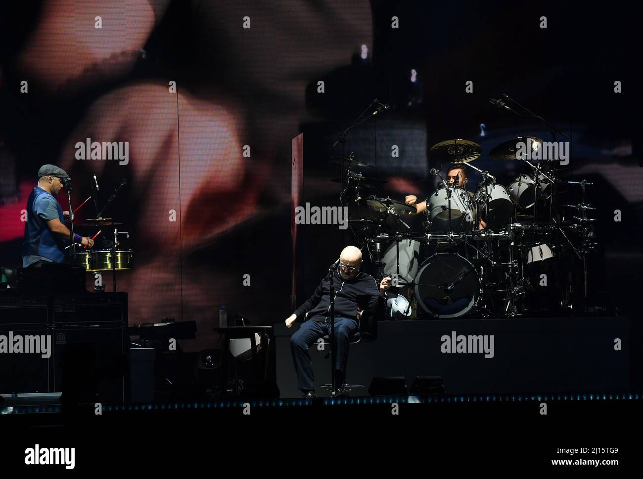 Phil Collins concert - Genesis (Mike Rutherford, Phil Collins et Tony ...