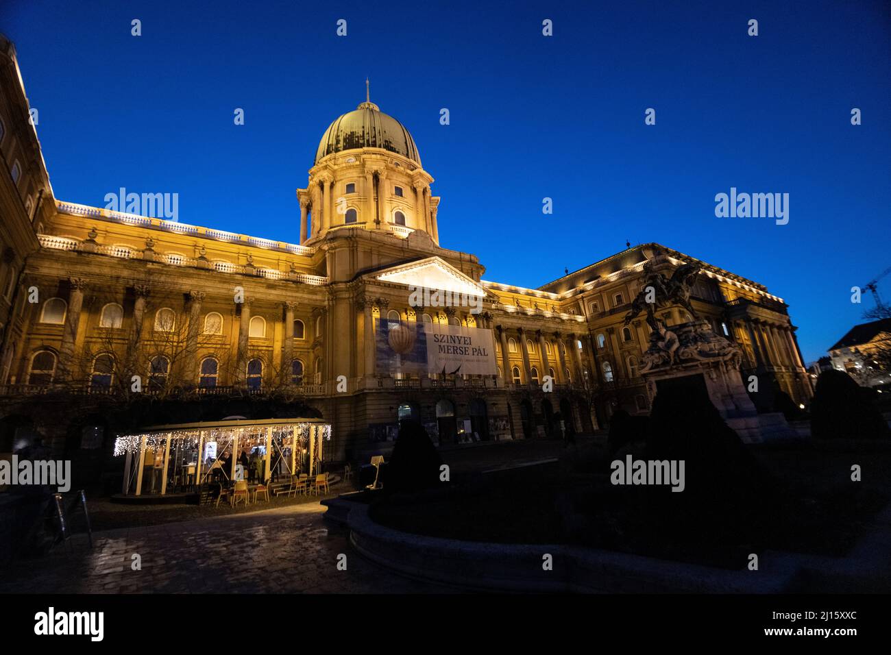 Buda castle hungarian national gallery hi-res stock photography and ...