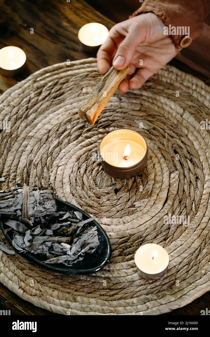 Woman meditation esoteric home hi-res stock photography and images - Alamy