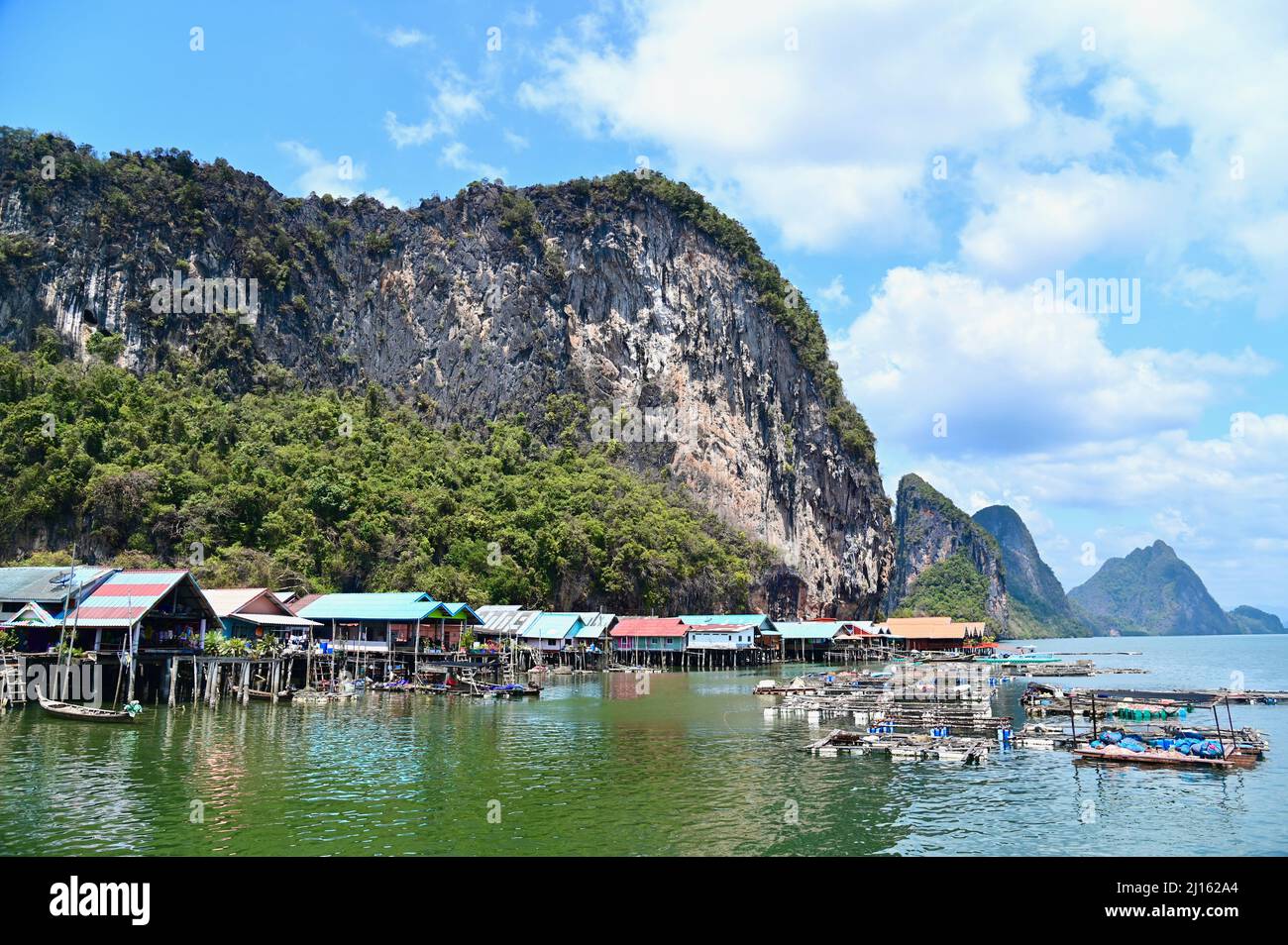 Koh Panyee Floating Village in Phang Nga Bay Stock Photo - Alamy