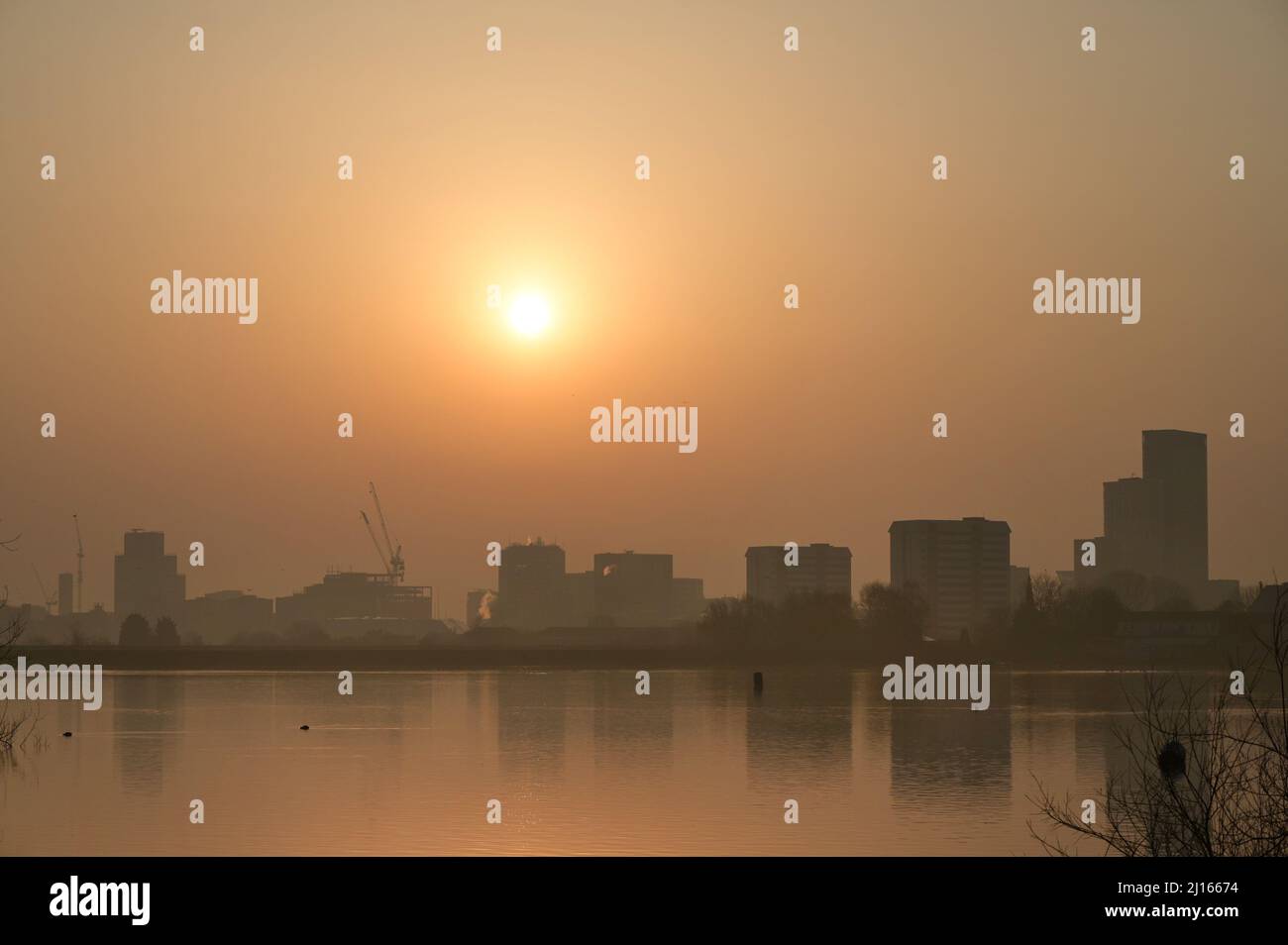 Birmingham skyline mist hi-res stock photography and images - Alamy