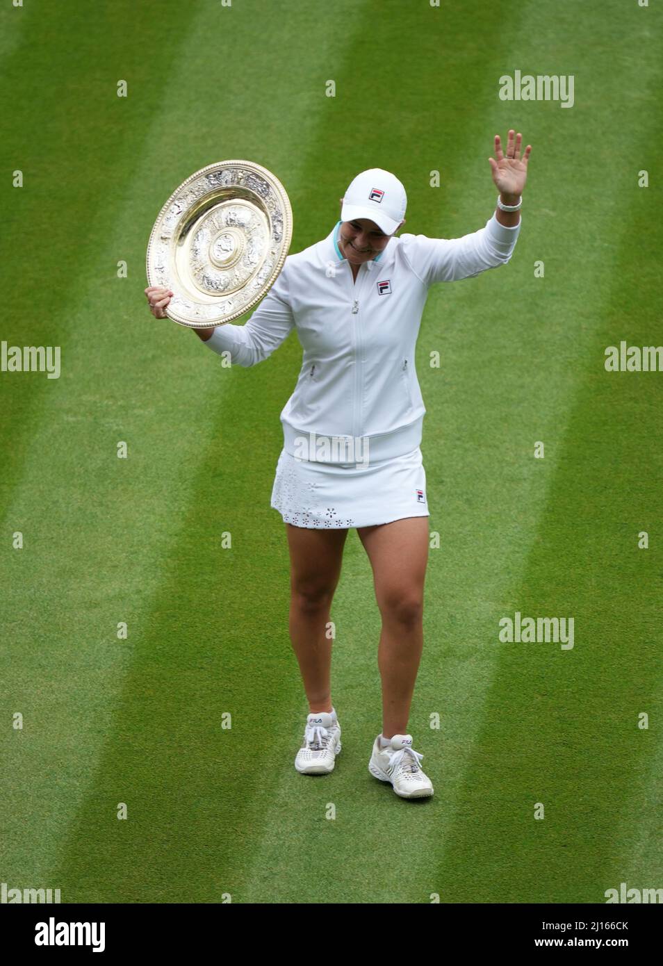 Ash barty wimbledon hi-res stock photography and images - Alamy
