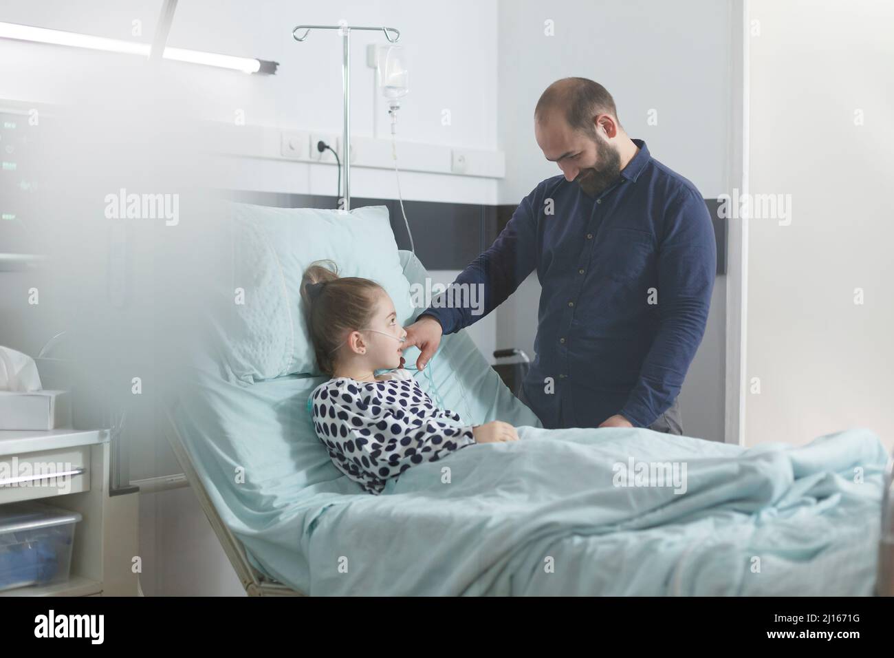 Children visiting patient sick in hi-res stock photography and images ...