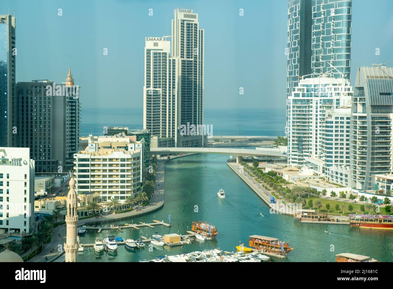 Palm islands dubai boardwalk hi-res stock photography and images - Alamy