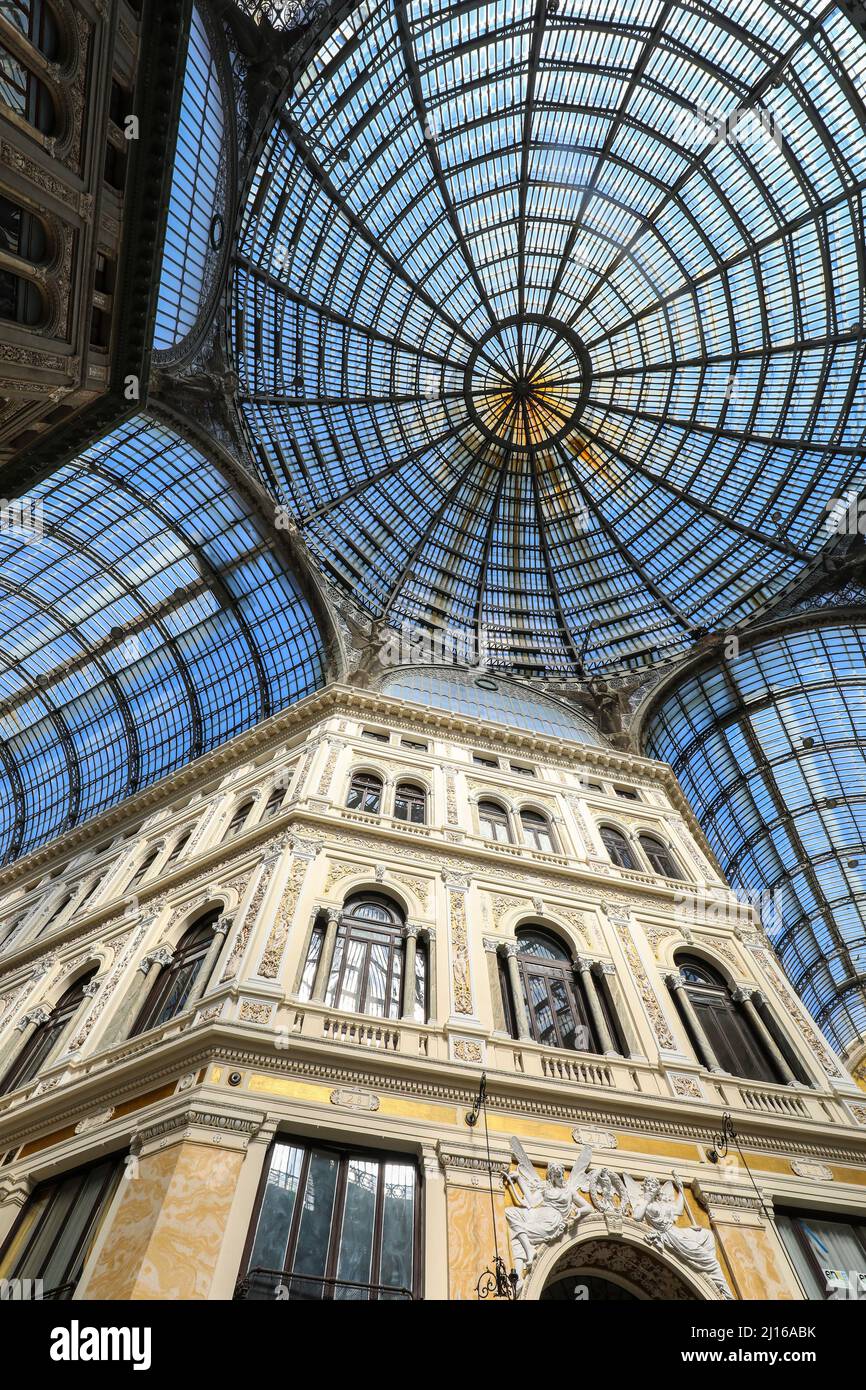 Glass roofed arcade hi-res stock photography and images - Alamy