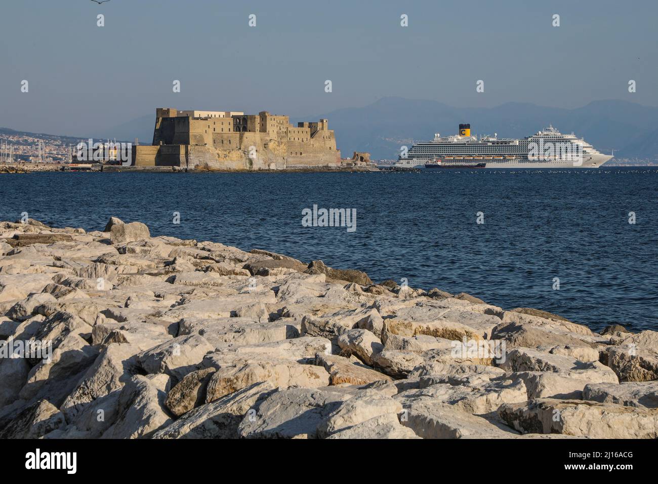 Naples seafront hi-res stock photography and images - Alamy