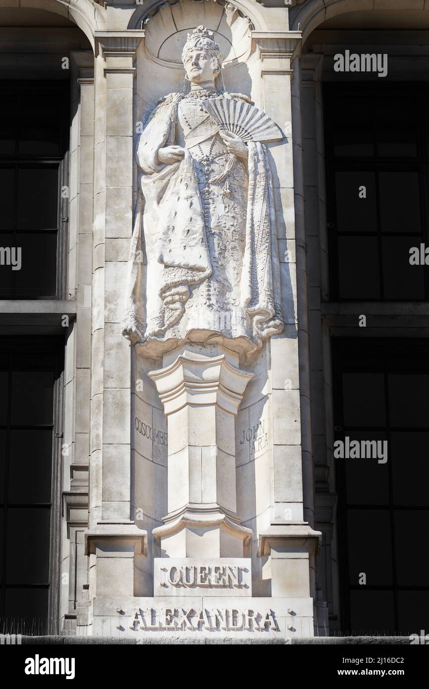Statue of Queen Alexandra on the front wall of the Victoria and Albert ...