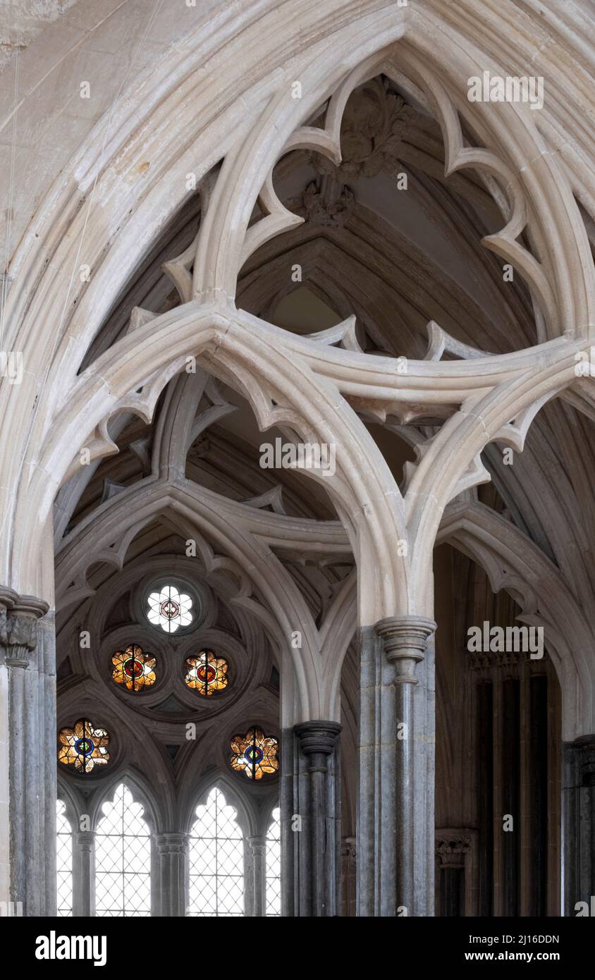 Trefoil window hi-res stock photography and images - Alamy