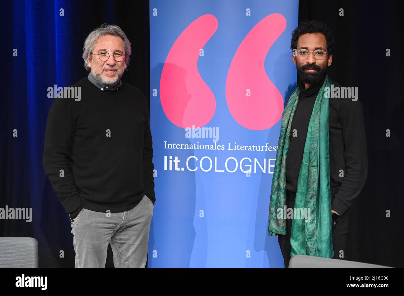 Cologne, Germany. 22nd Mar, 2022. Turkish journalist Can Dündar (l) and ...