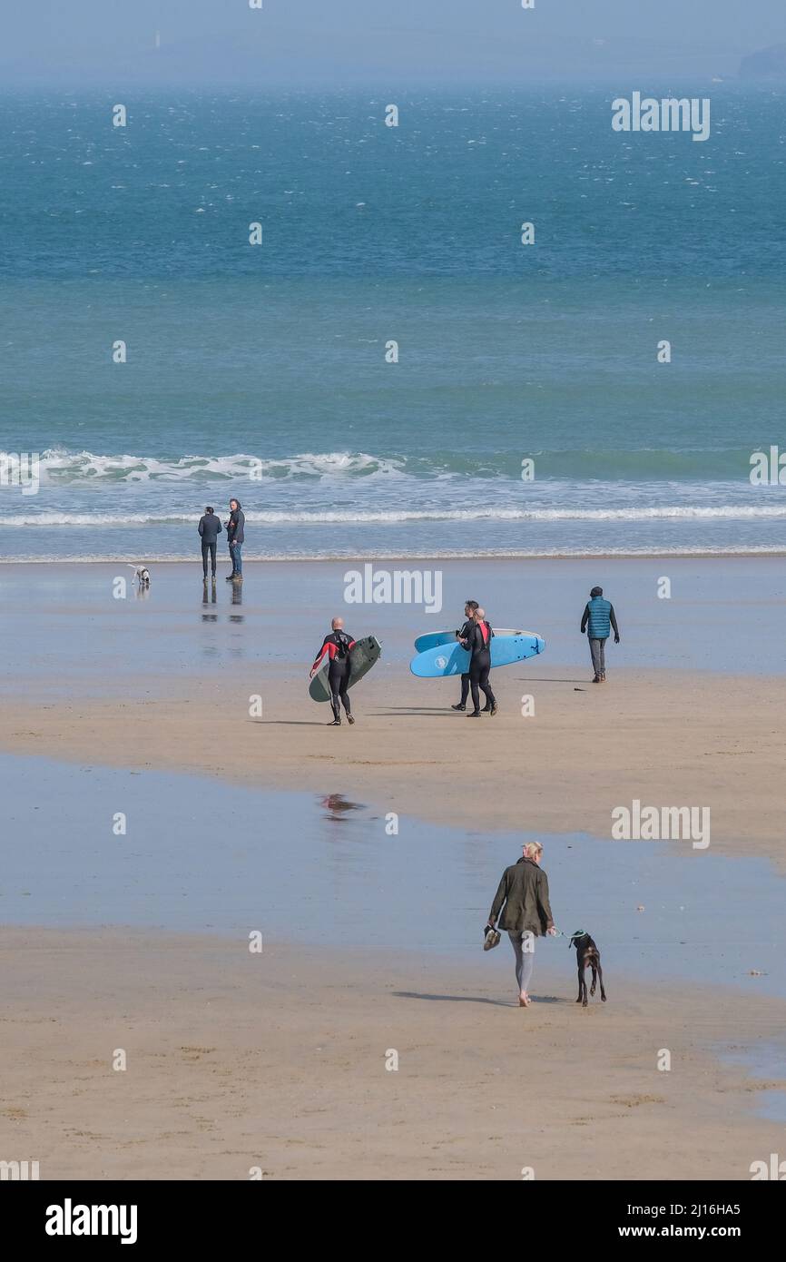 People on Towan Beach in Newquay in Cornwall in the UK Stock Photo - Alamy