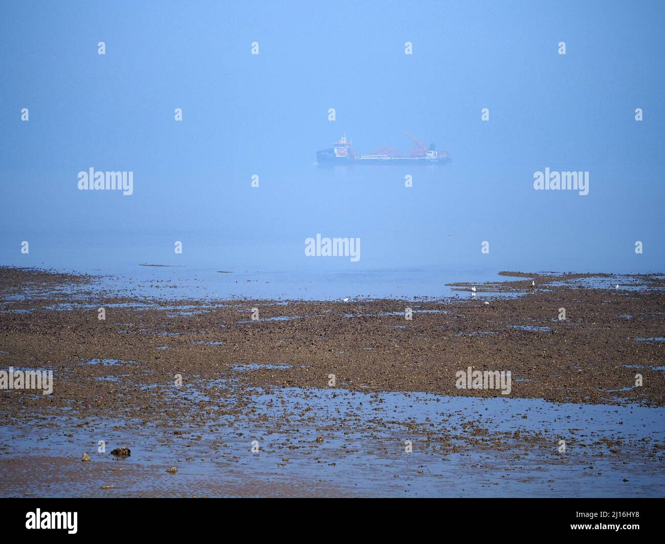Hanson thames dredger hi-res stock photography and images - Alamy